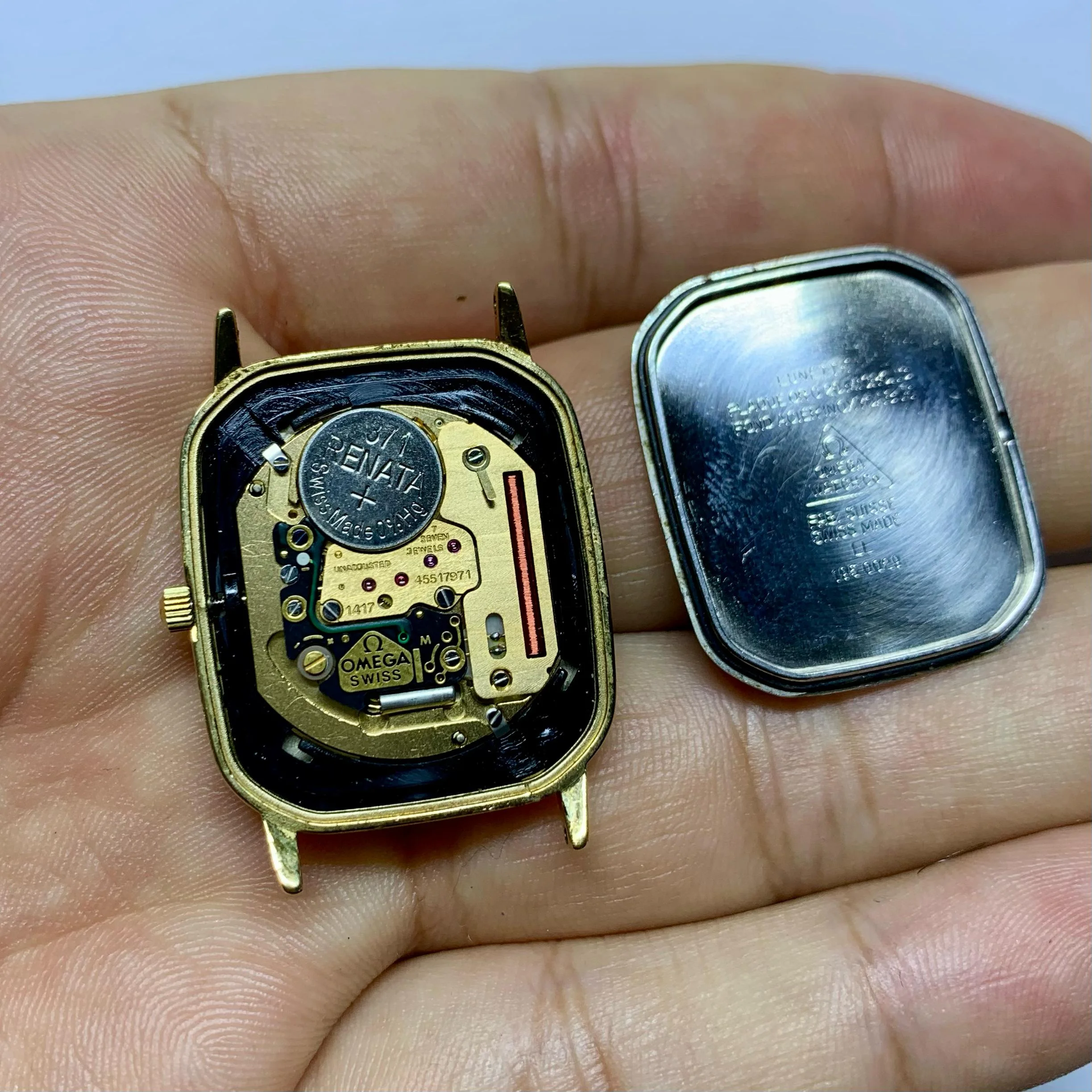 Mori24 | Omega de ville quartz Tank