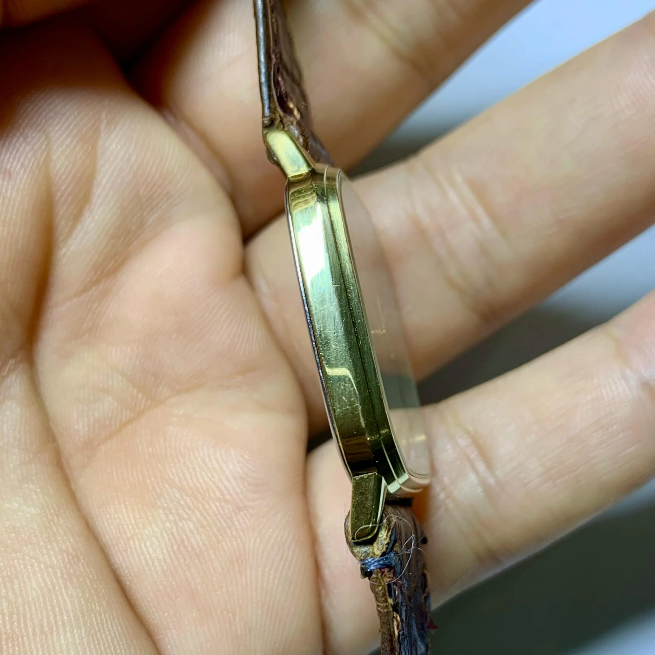 Mori24 | Omega de ville quartz Tank