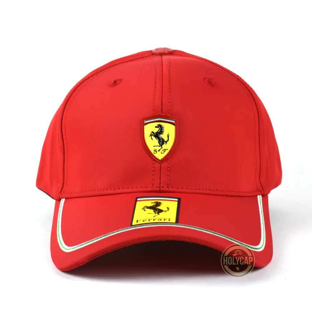 🧢 Casquette Ferrari Officielle – Élégance et Vitesse