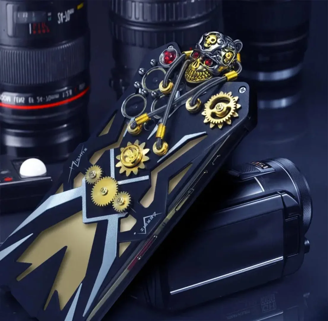 Mecha Skull Armor Case