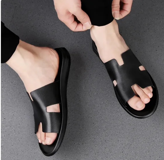 SANDALES HOMME EN CUIR NOIR