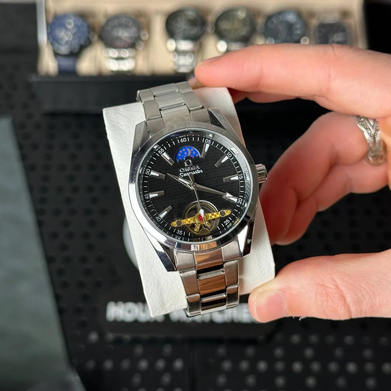 Omega semi mécanique