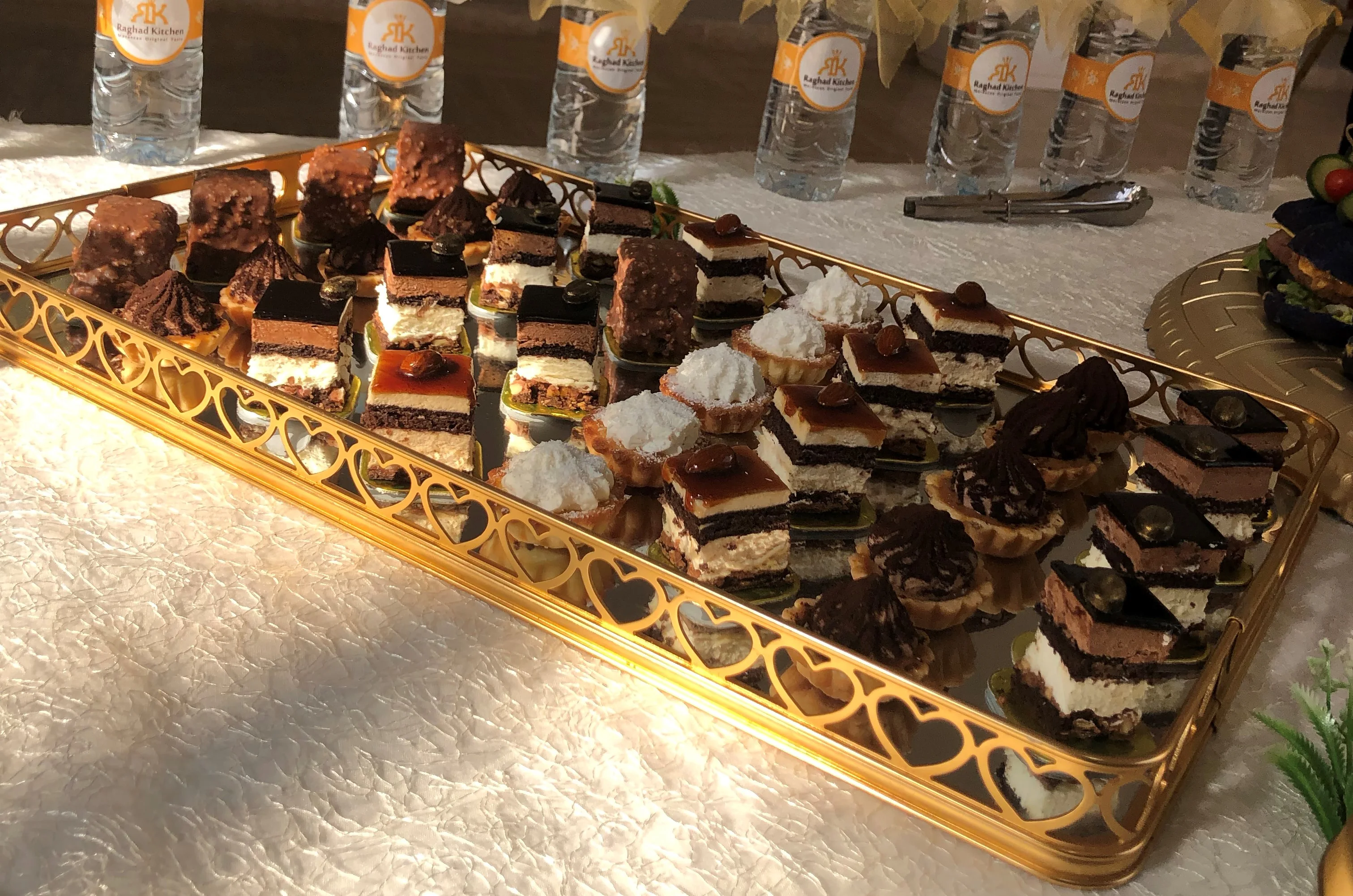 plateaux de gâteau