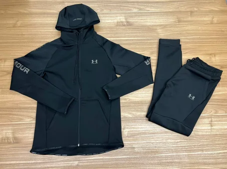 Survêt Under Armour bleu Marine